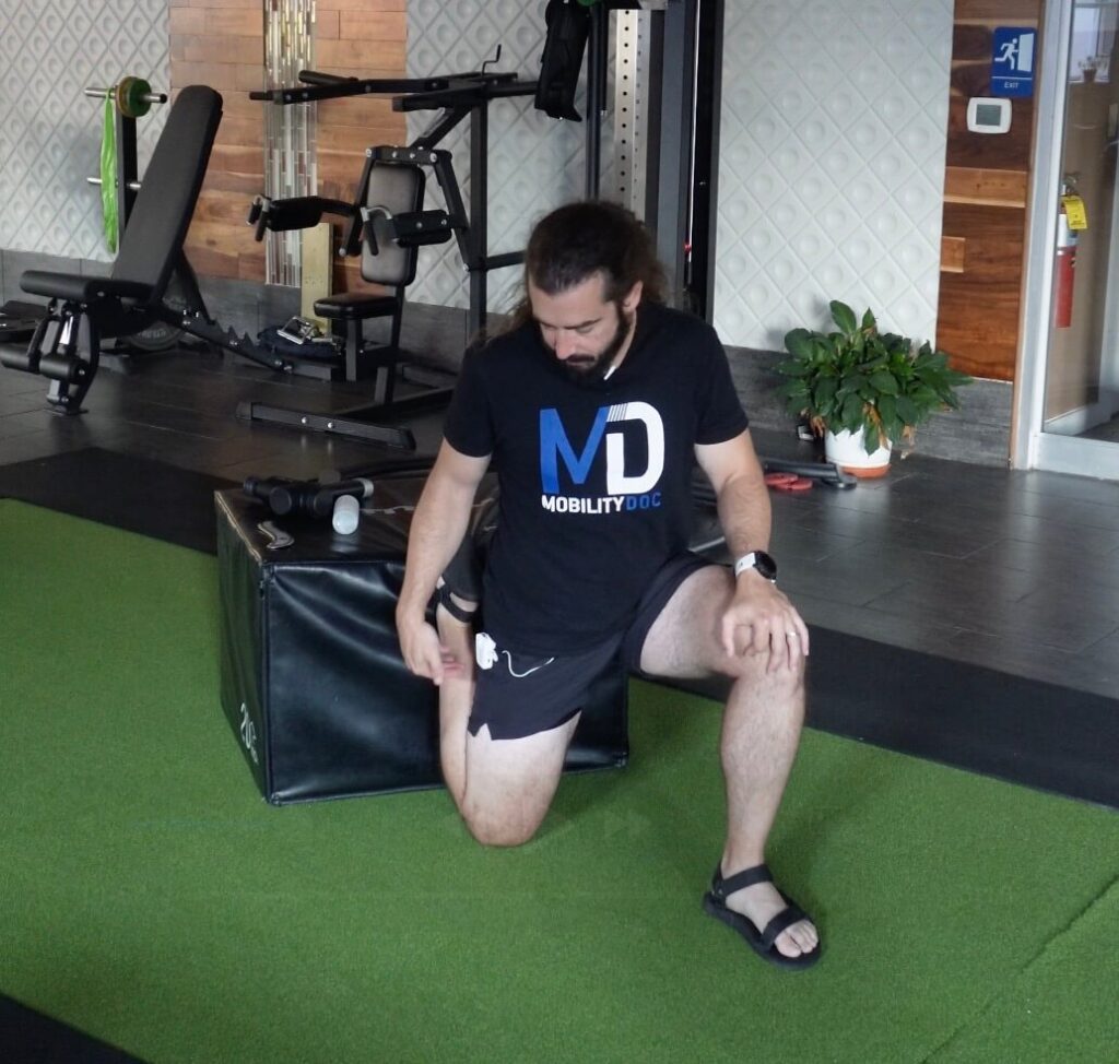 Muscle Scraping for Knee Pain and Patellar Tendinitis | Mobility-Doc
