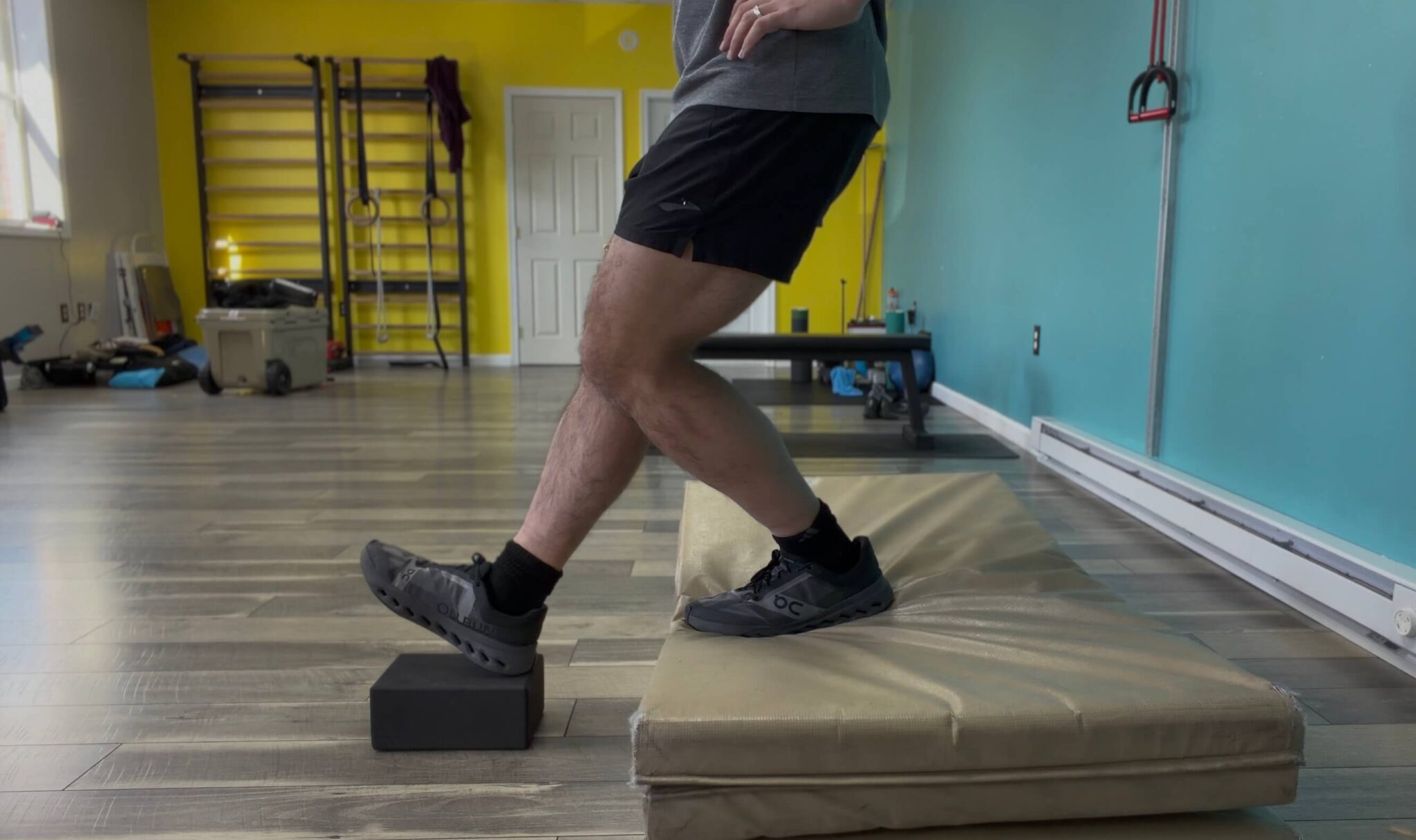 Step Down Exercise — 4 Variations You Should Master | Mobility-Doc